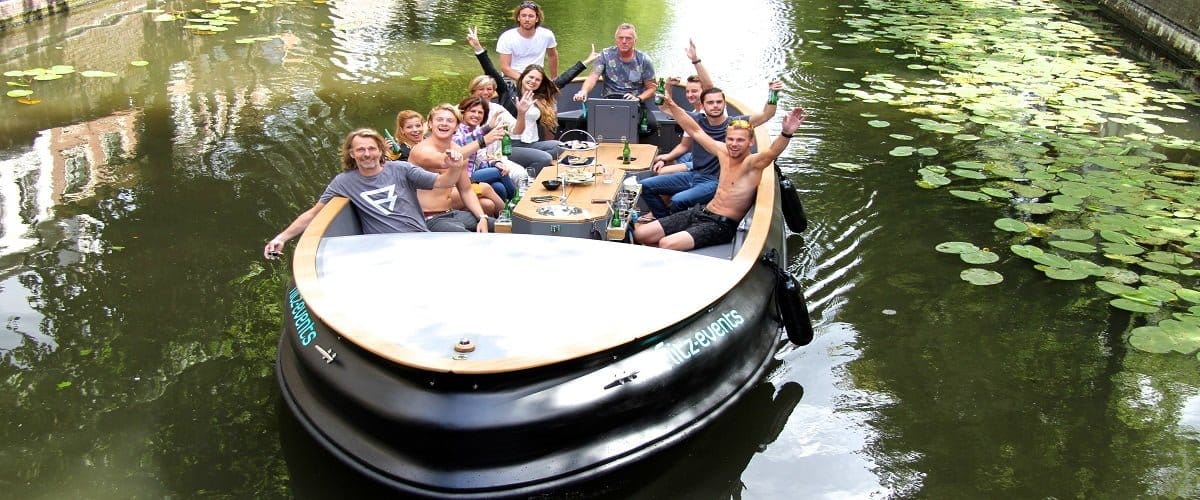 Partyboot Den Haag Eine unvergessliche Party auf dem Wasser